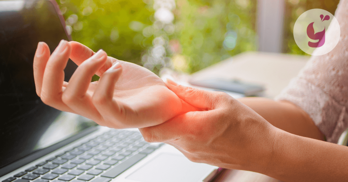 Brnění rukou – od prstů až po rameno: příčiny a co pomáhá?